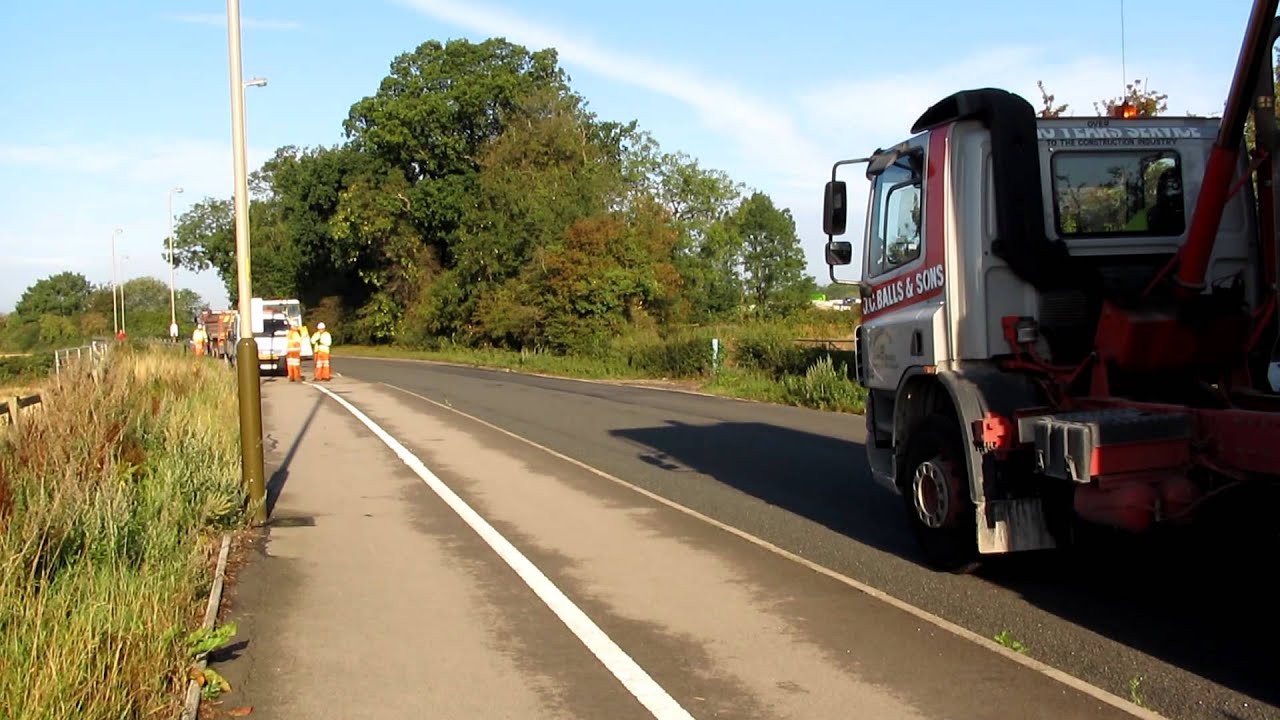 Road Surface Dressing - Application of Bitumen Binder - Leicestershire ...