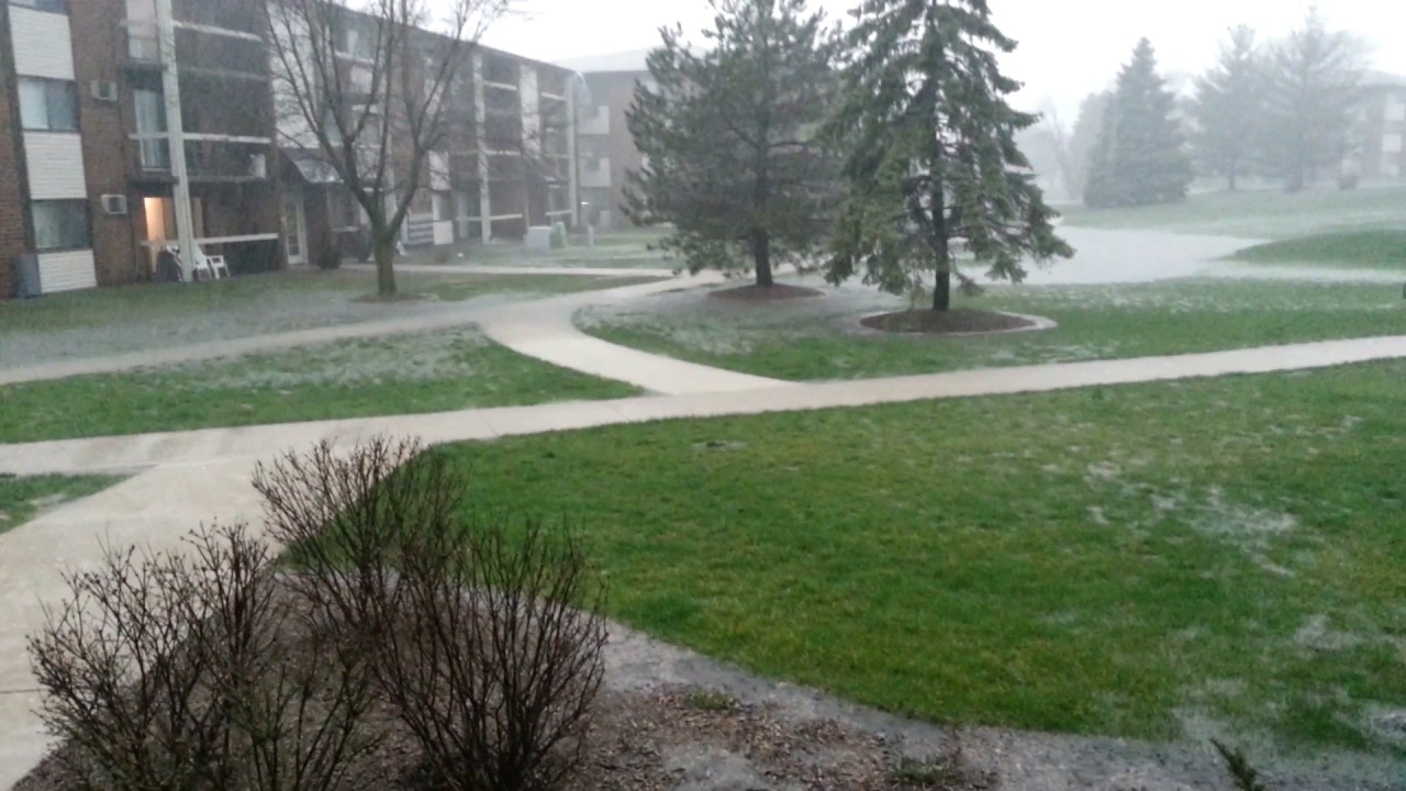 Ponds of Naperville 4/18/13 Flood - YouTube