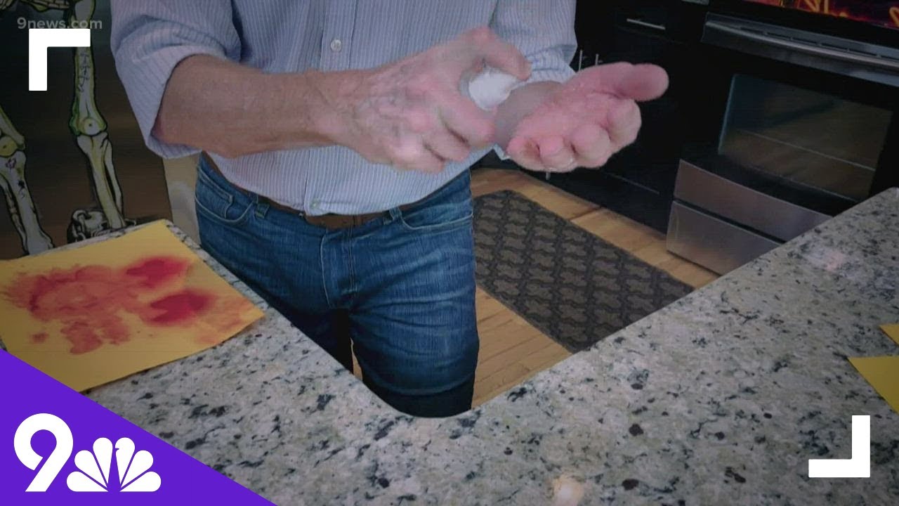 Science Minute: Change the color of paper with this trick - YouTube