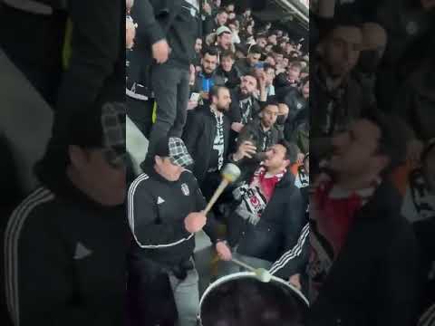Beşiktaş- Antalya kapalı Alt #SarıEmrah Davul (ısınma hareketleri)