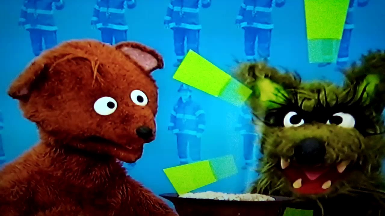 Baby bear and the Wolf in sesame Street Elmo's world - YouTube
