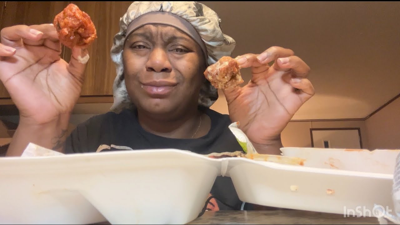 🍗Come eat these HARD SSA wings wit me from American Deli 😋 - YouTube