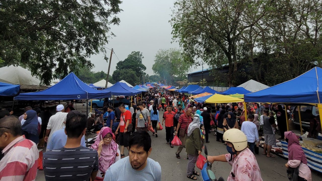 Pekan Sehari / Sari Temerloh without 2U. Pasar paling panjang di ...
