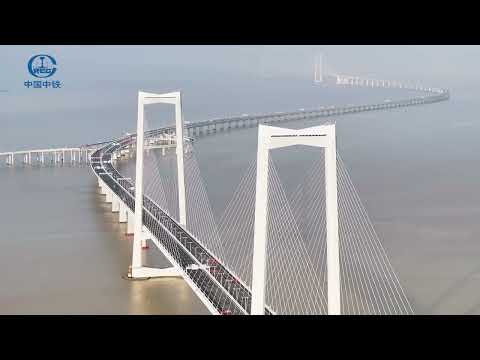 The world-class cross-sea cluster project Shenzhen-Zhongshan Link has been opened to traffic!