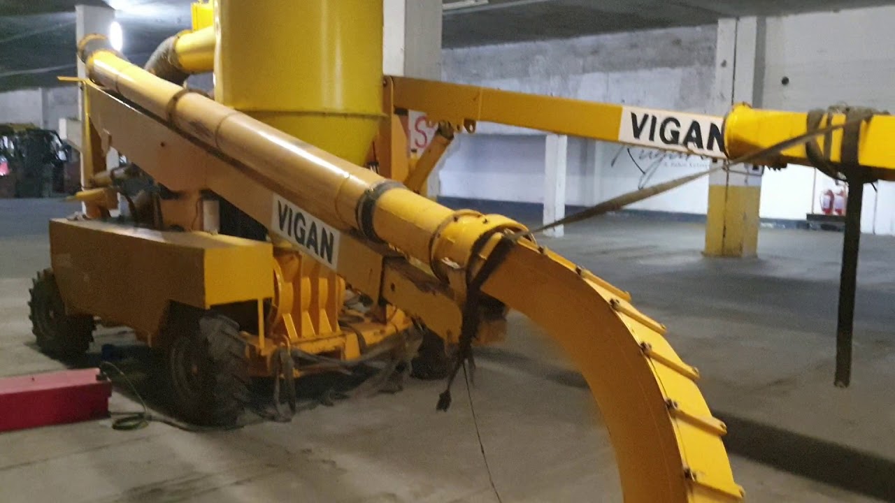 MC1-Lot 1: Vigan Grain Loader Type 100 Diesel - YouTube