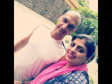 Tatlı bela dizisinin  Niranjan Agnihotrisi (Manish Wadhwa) gerçek hayatta eşi Priyanka Wadhw a