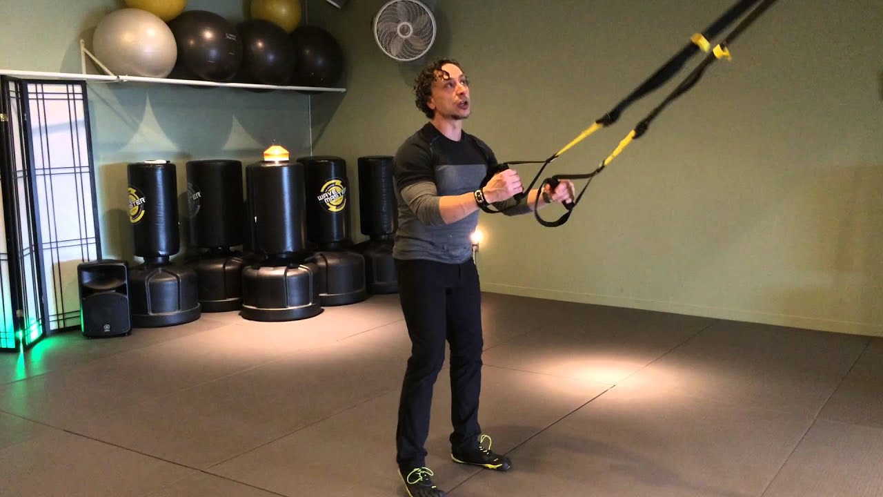 TRX Reverse lunge, Back Extension, Twist Hop - YouTube