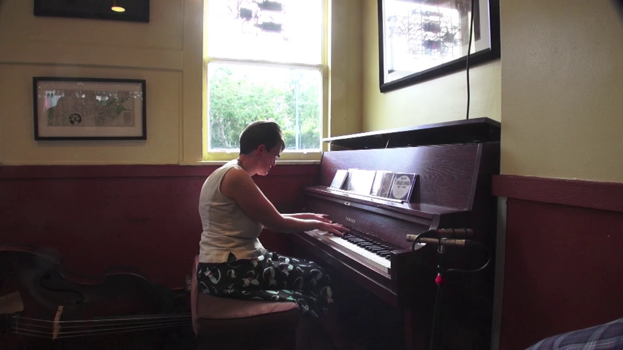 Virginia Tichenor at Pier 23 "Bucksnort Stomp" - YouTube