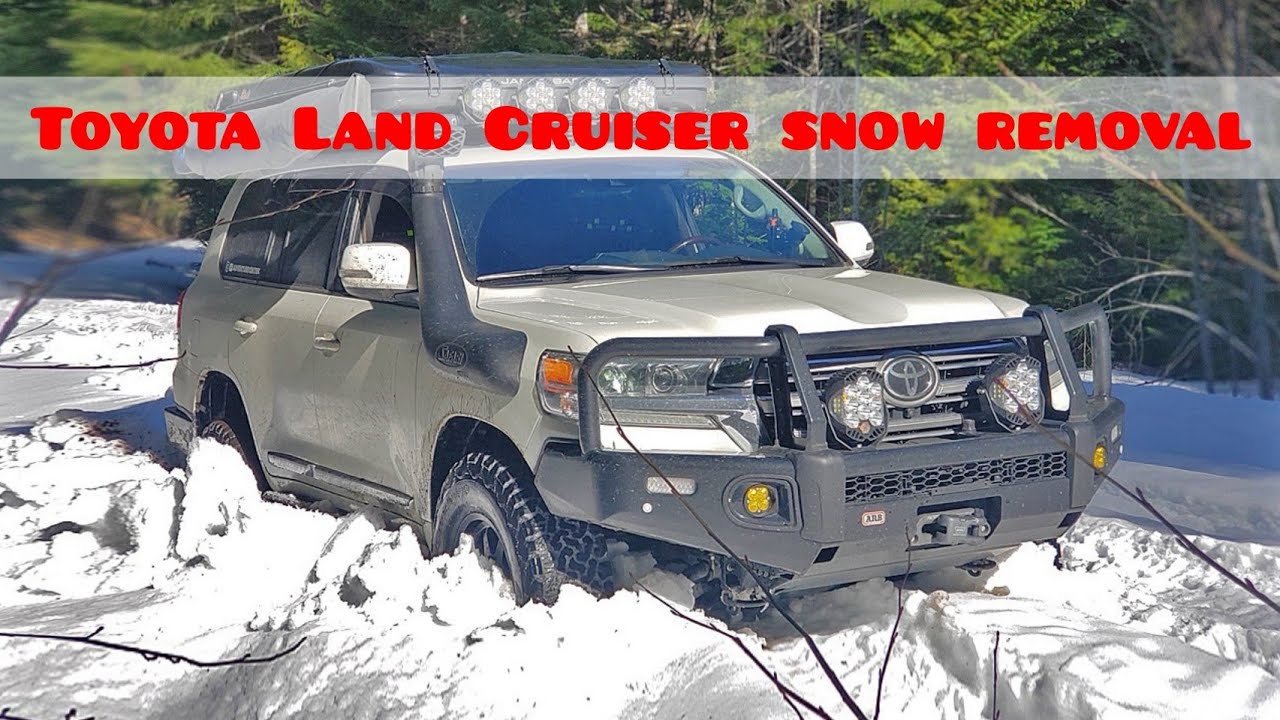 Spectacular Toyota snow removal, Toyota never gets stuck - YouTube