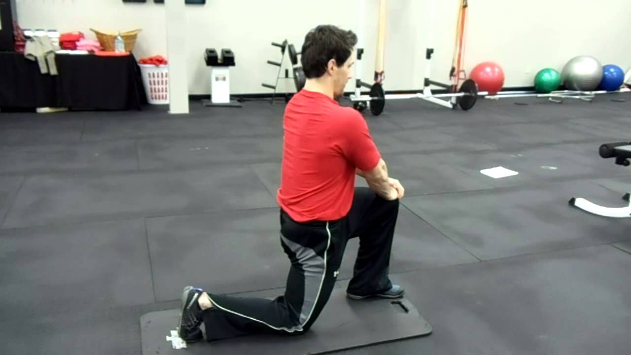 Half-kneeling hip flexor pulses - YouTube
