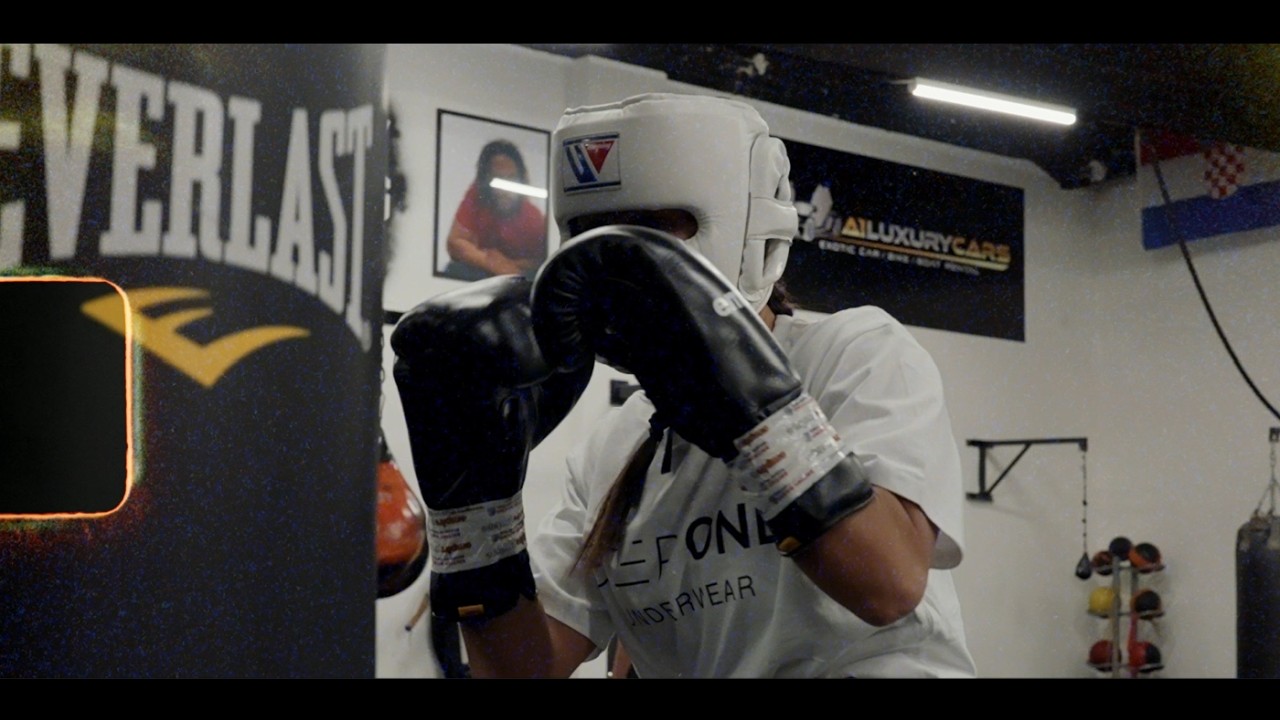 Linn Sandstrom - POWA Boxing - YouTube