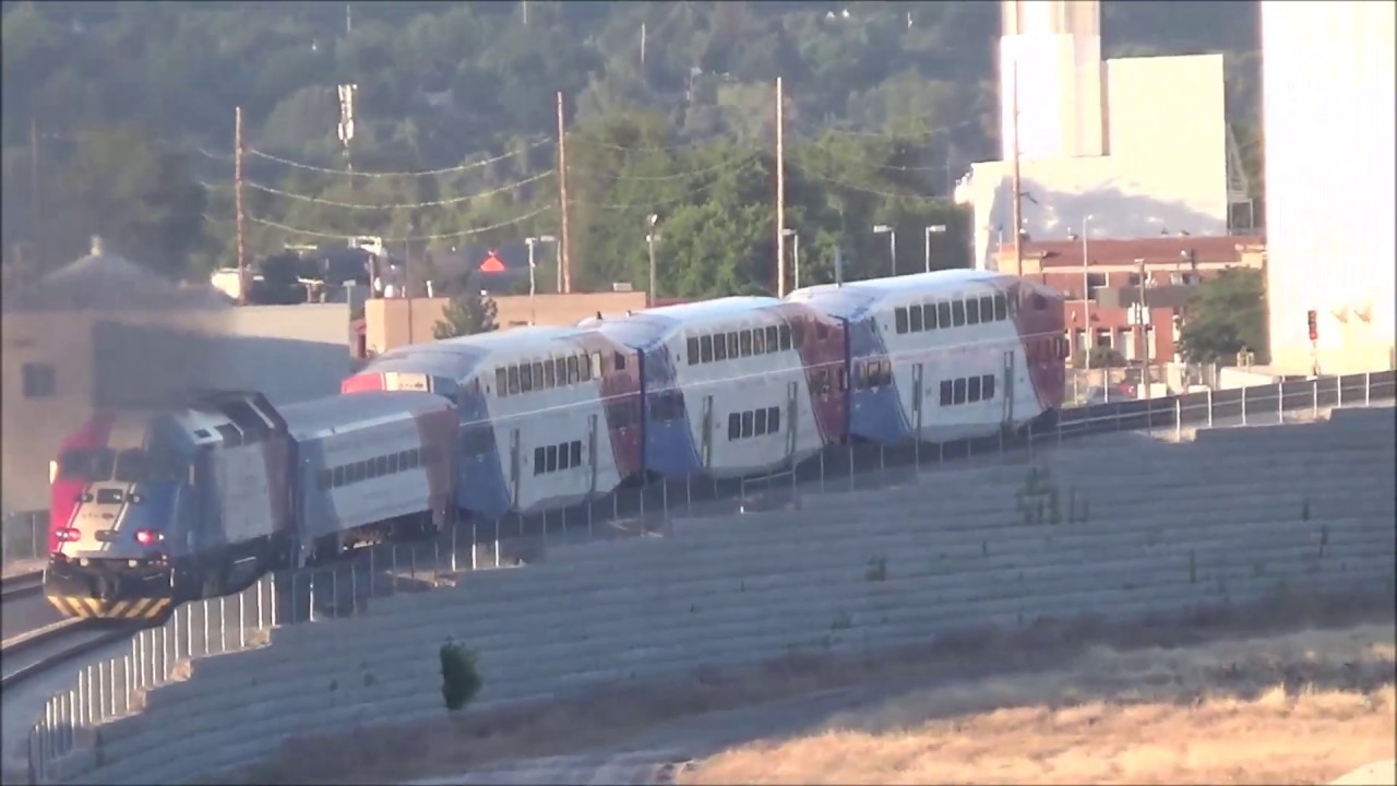 [HD] Utah FrontRunner trains at Ogden station - YouTube