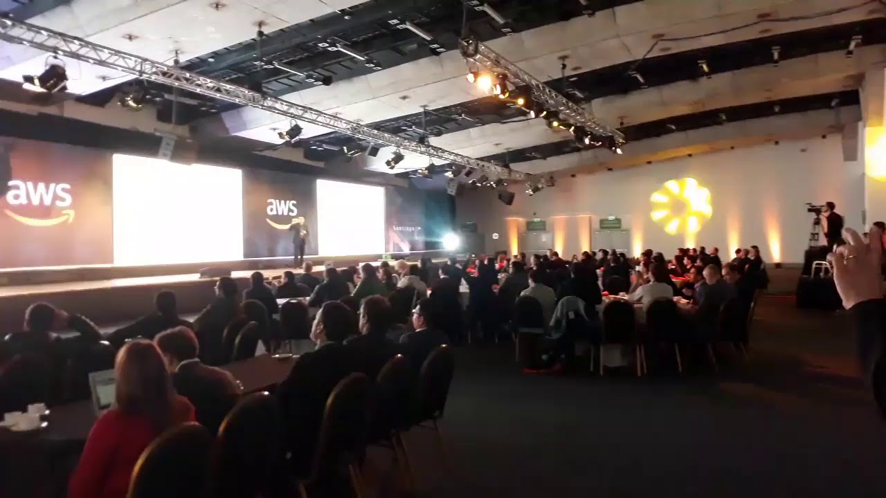 Chile - AWS Cloud Experience 2018 - Morris Opazo (Parte 1) - YouTube