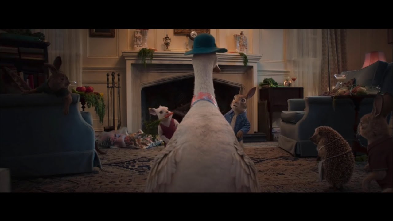 Peter Rabbit (2018)- Everybody hide! - YouTube