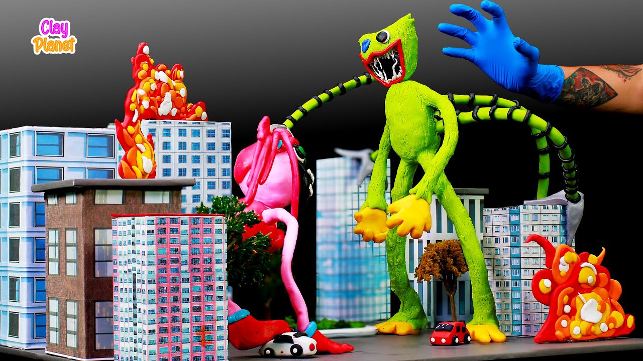 Making Huggy Saddy Vs Mommy Long Legs in the city - Poppy Playtime ...