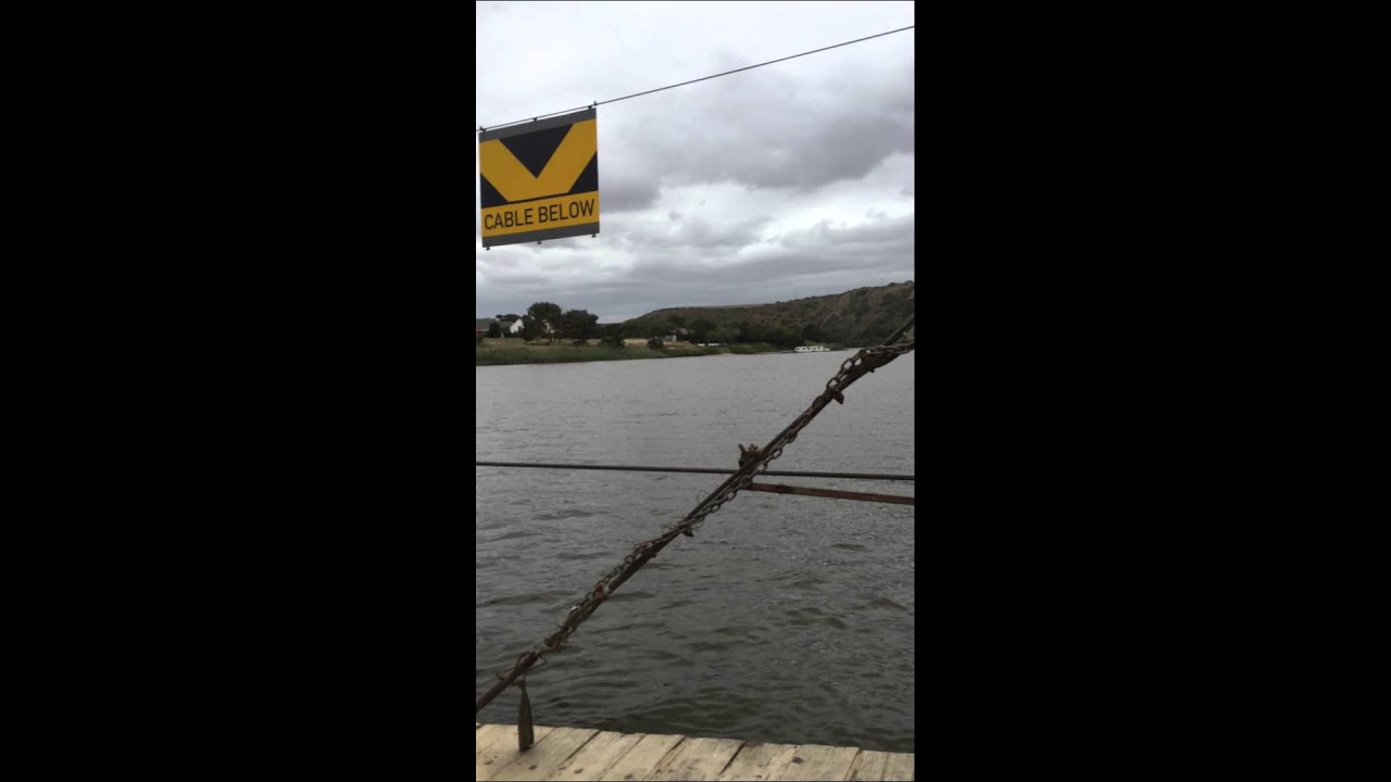 The pontoon ferry at Malgas - YouTube