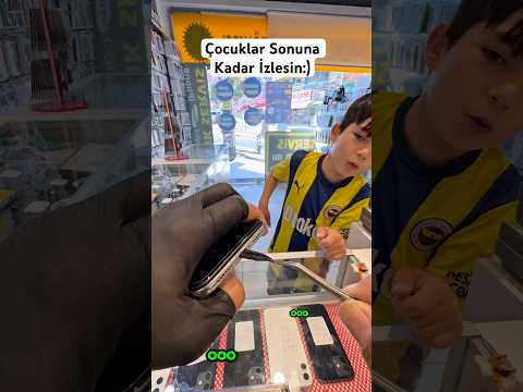 Sizce SAKIZ Falım İle İPHONE Temizliği Olur MU ⁉️#endiseetmehallederiz #shorts #viralvideo