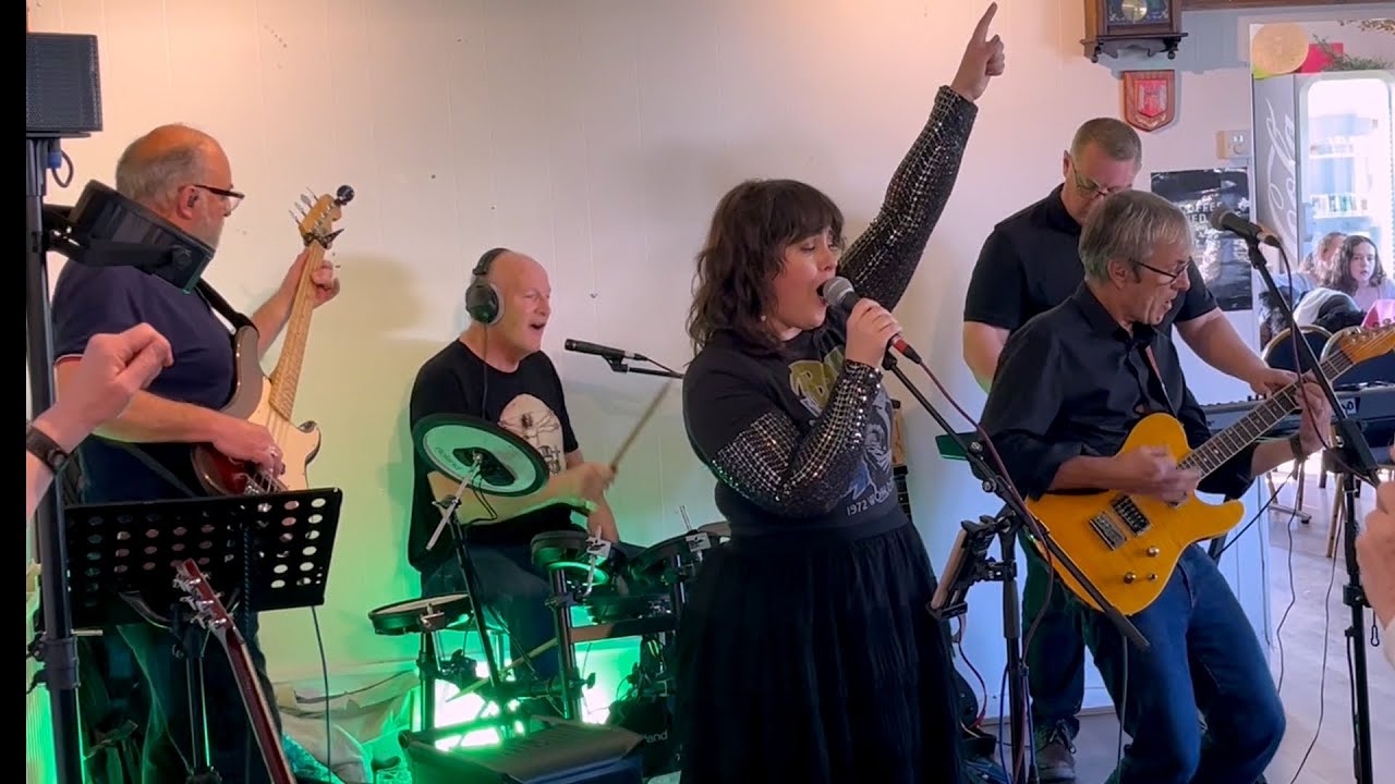 Kayla & The Cards Show Reel - YouTube