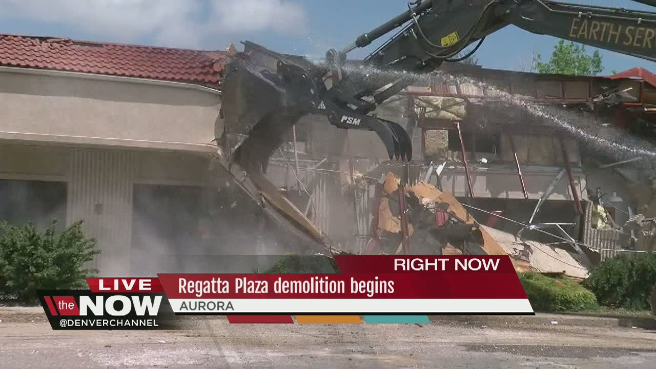Demolition of strip mall in Aurora begins - YouTube