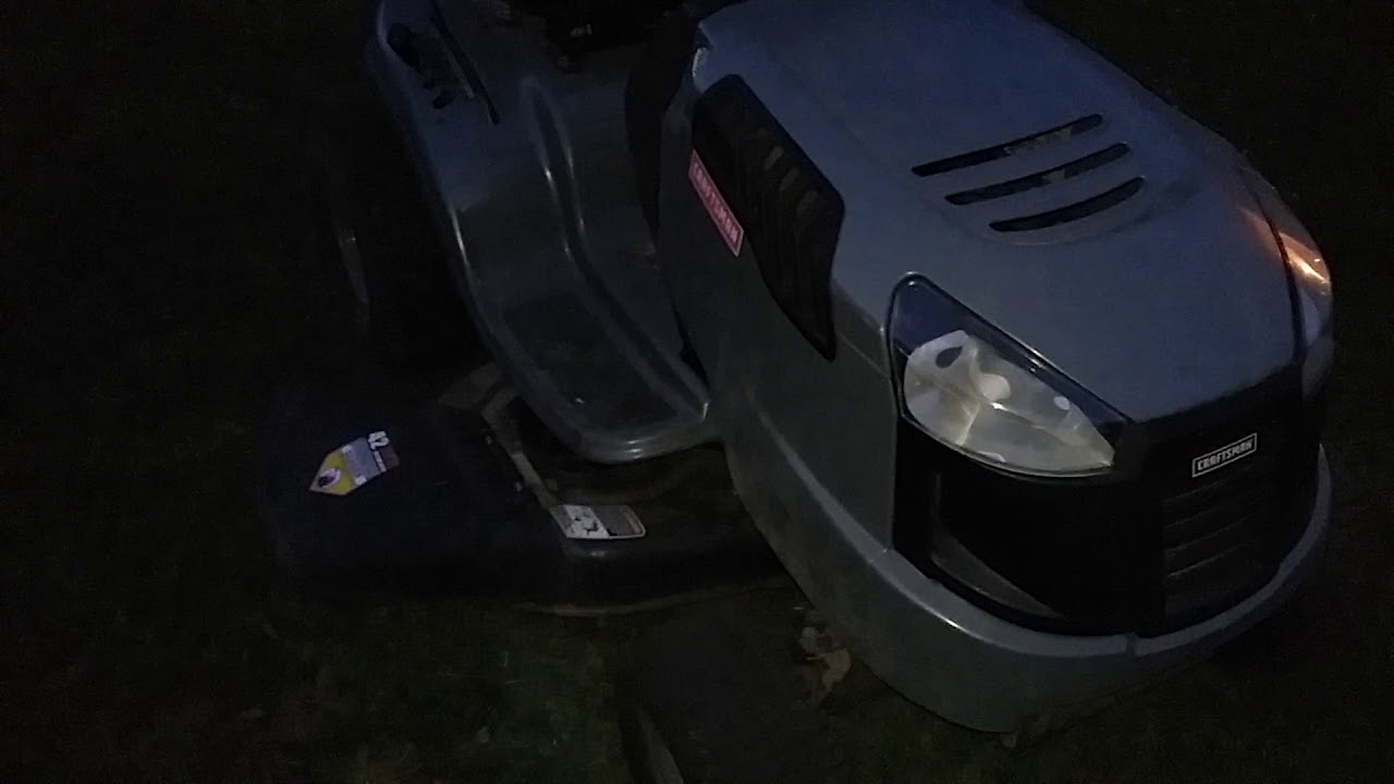 Craftsman LT1500 riding lawnmower mower - YouTube