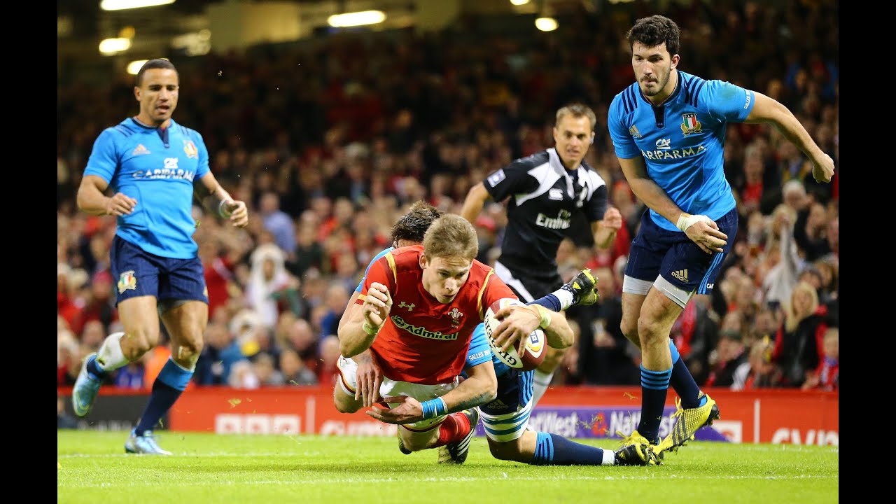 Williams scores try after amazing Davies flick pass! | RBS 6 Nations ...