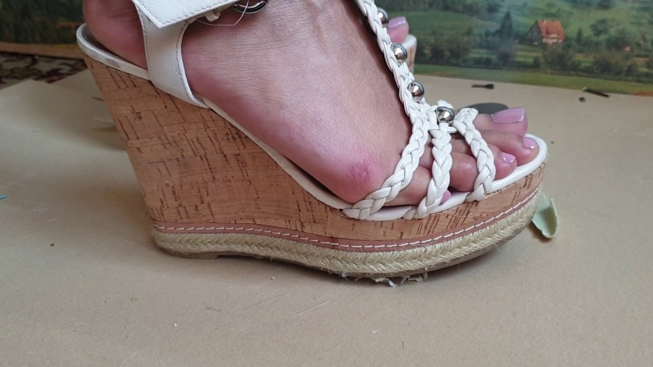 Model airplane crush in wedges - YouTube