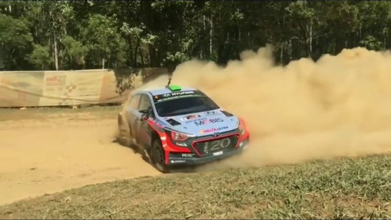 Running in the 90's Rally Drift - YouTube