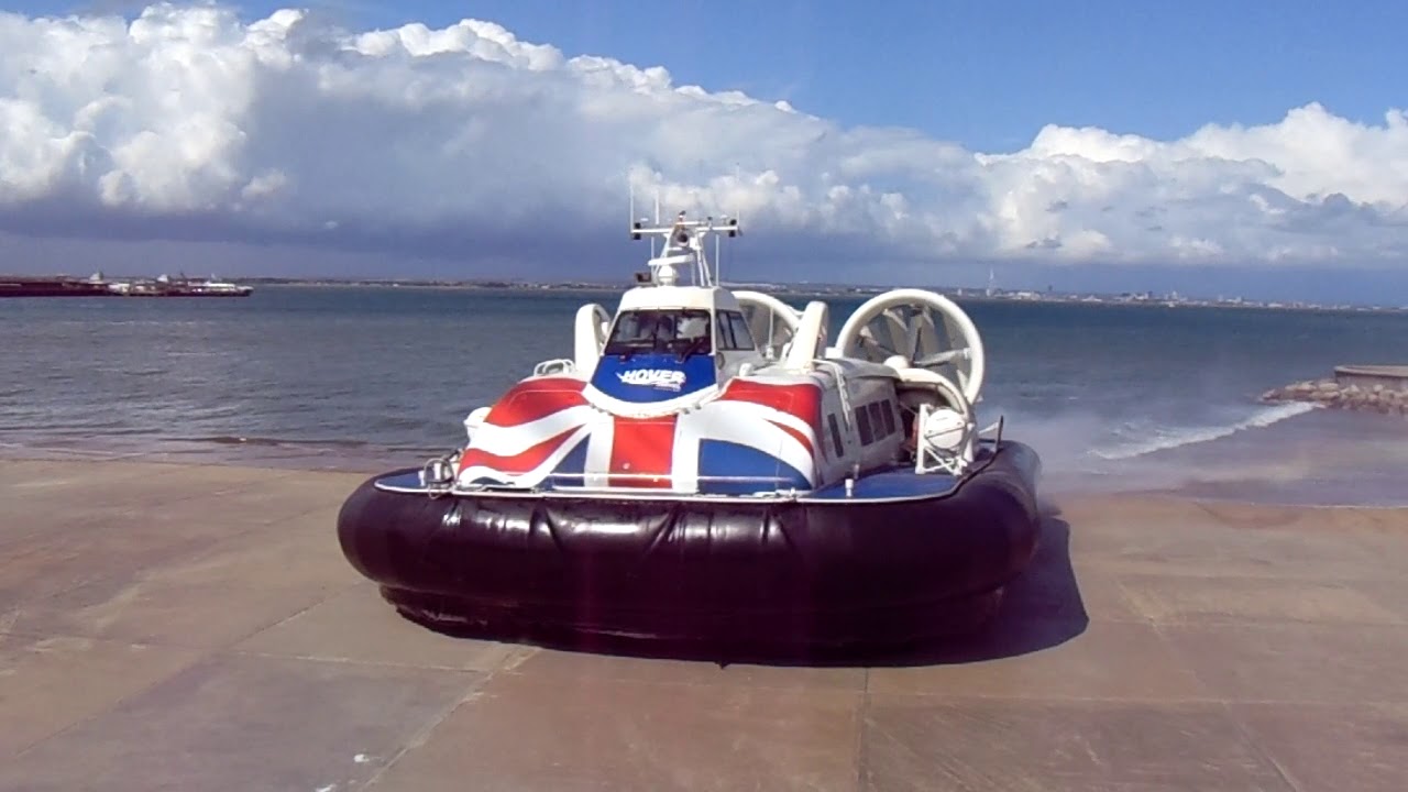 One of the Hovercraft landing at Ryde Hoverport - YouTube