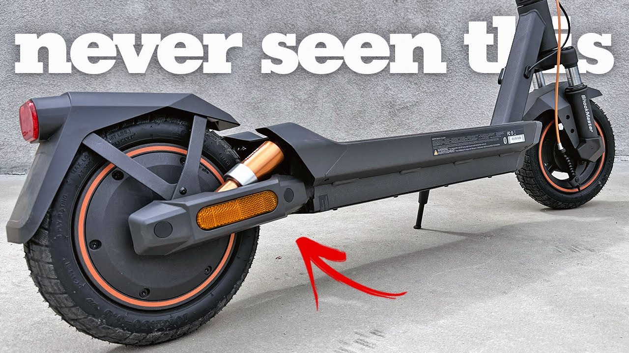 I've NEVER Seen This Before | NAVEE GT3 Pro Electric Scooter Review - YouTube