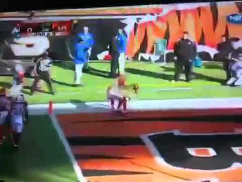 Front flip to score touchdown AJ Simpson bengals - YouTube