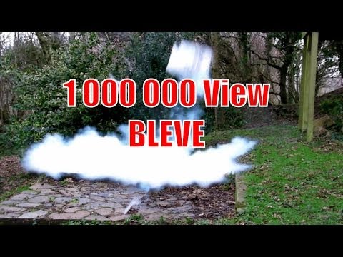 Big Liquid Nitrogen Boiling Liquid Expanding Vapour Explosion (BLEVE ...