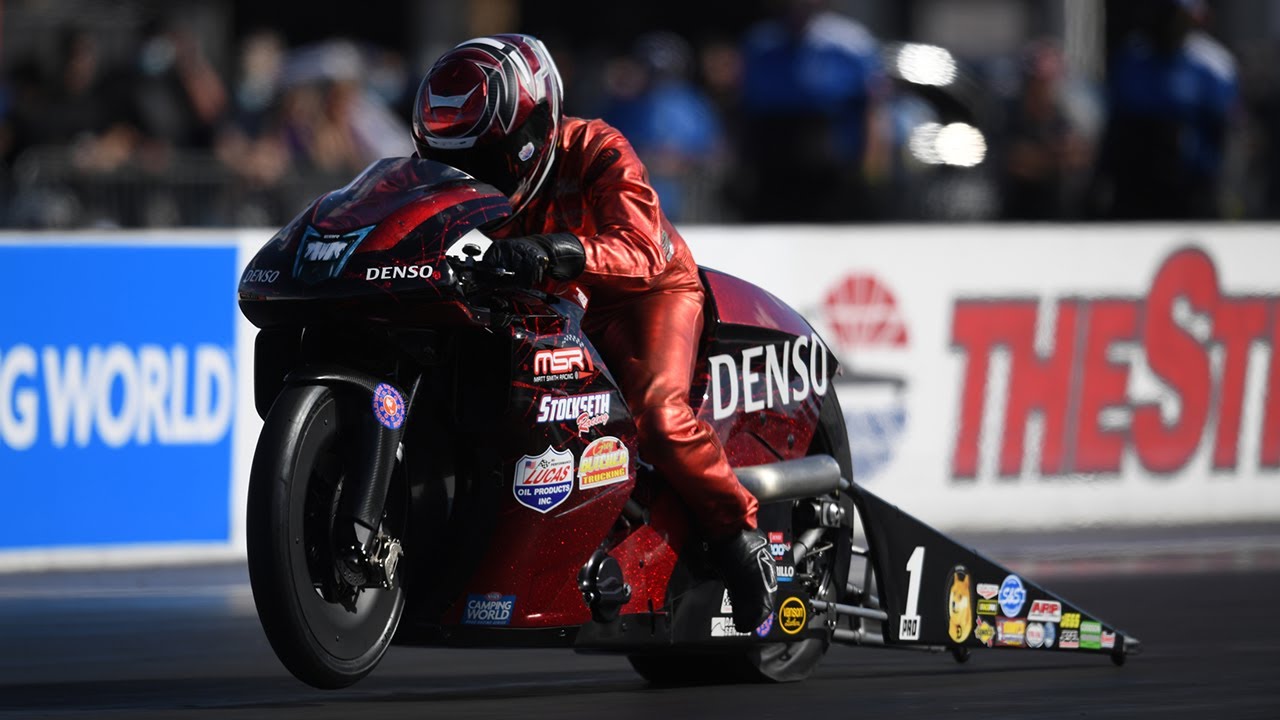 Matt Smith takes the top spot in Vegas - YouTube