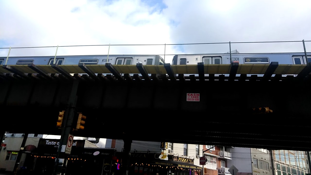 R68 N Train - YouTube