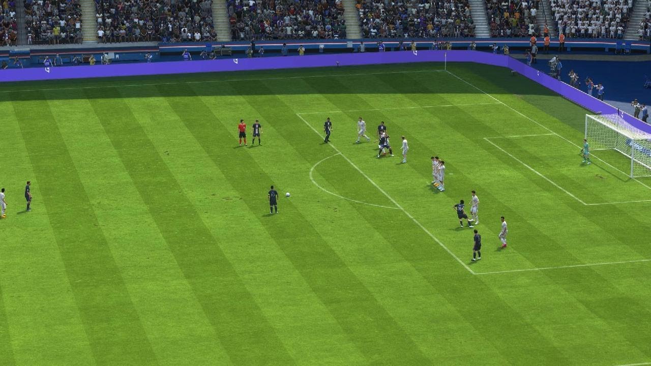 FIFA free kick with Messi - YouTube