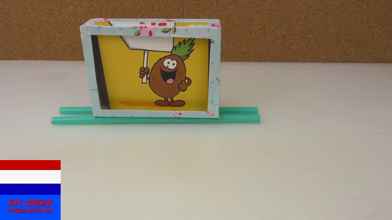 DIY tv-meubel voor Barbie maken - YouTube