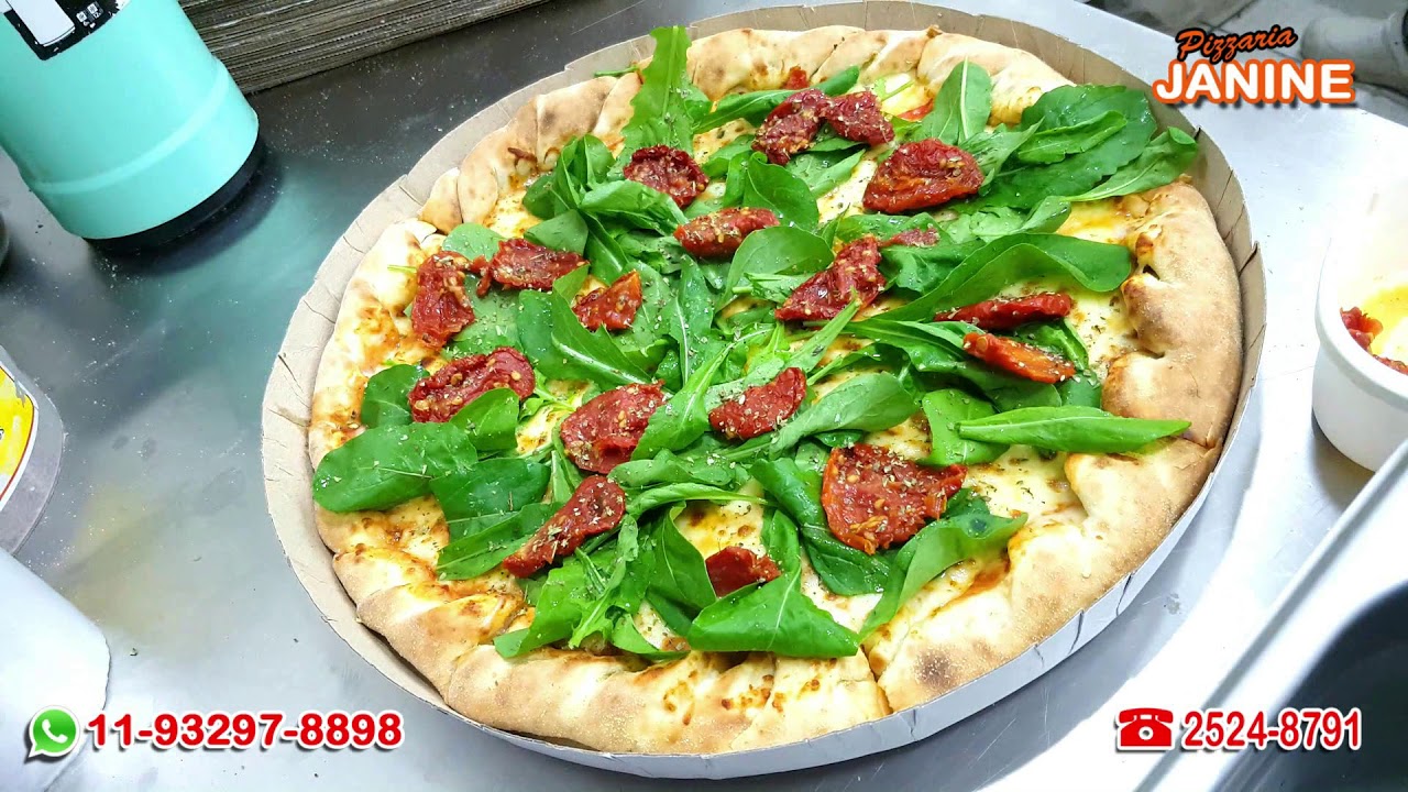 PIZZA DE RÚCULA DA PIZZA JANINE : A MAIS GOSTOSA DA ZL - YouTube