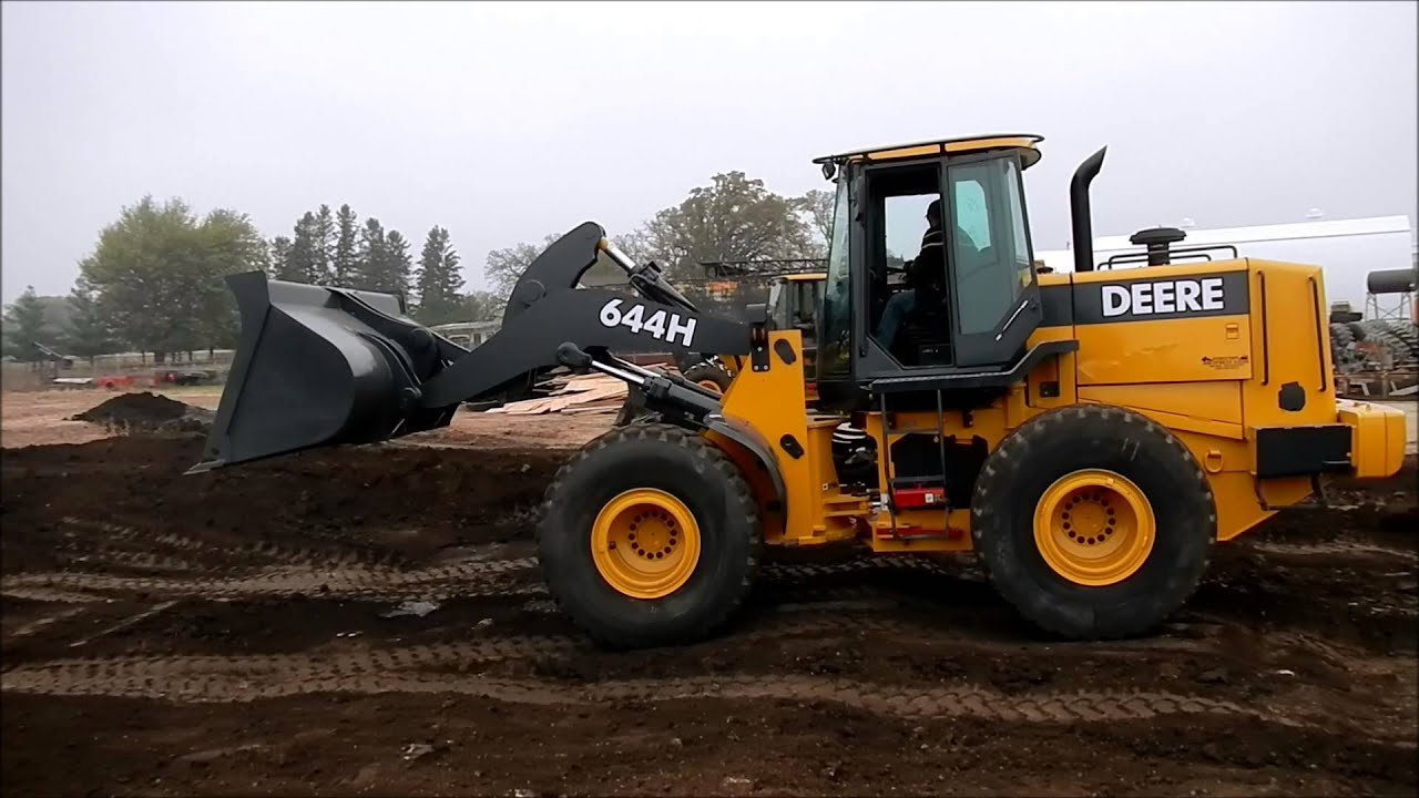 2003 Deere 644H - YouTube