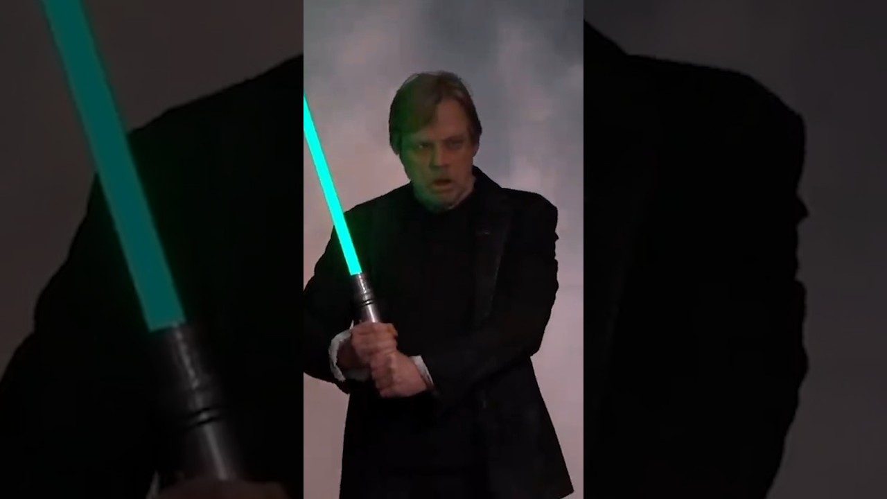 Luke Skywalker SHOCKS a huge fan! #starwars - YouTube