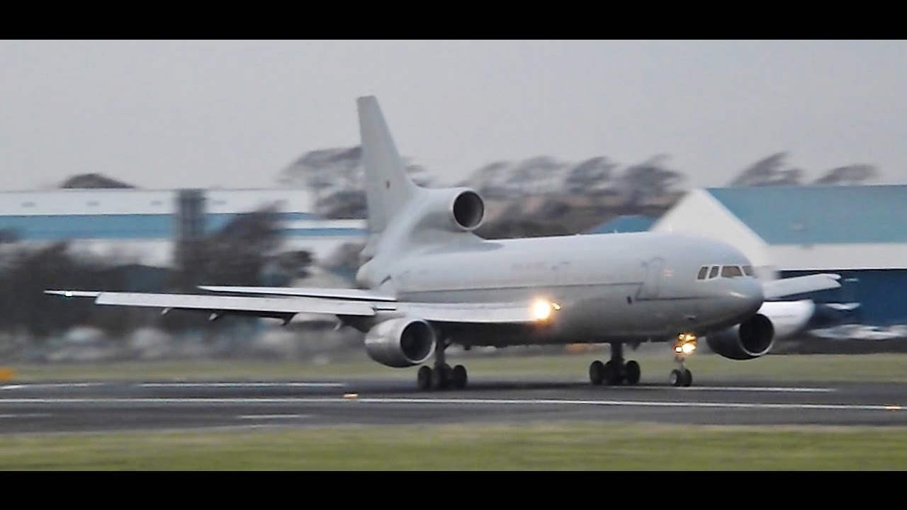 RAF L-1011 Tristar Circuit Training At Prestwick Airport - YouTube
