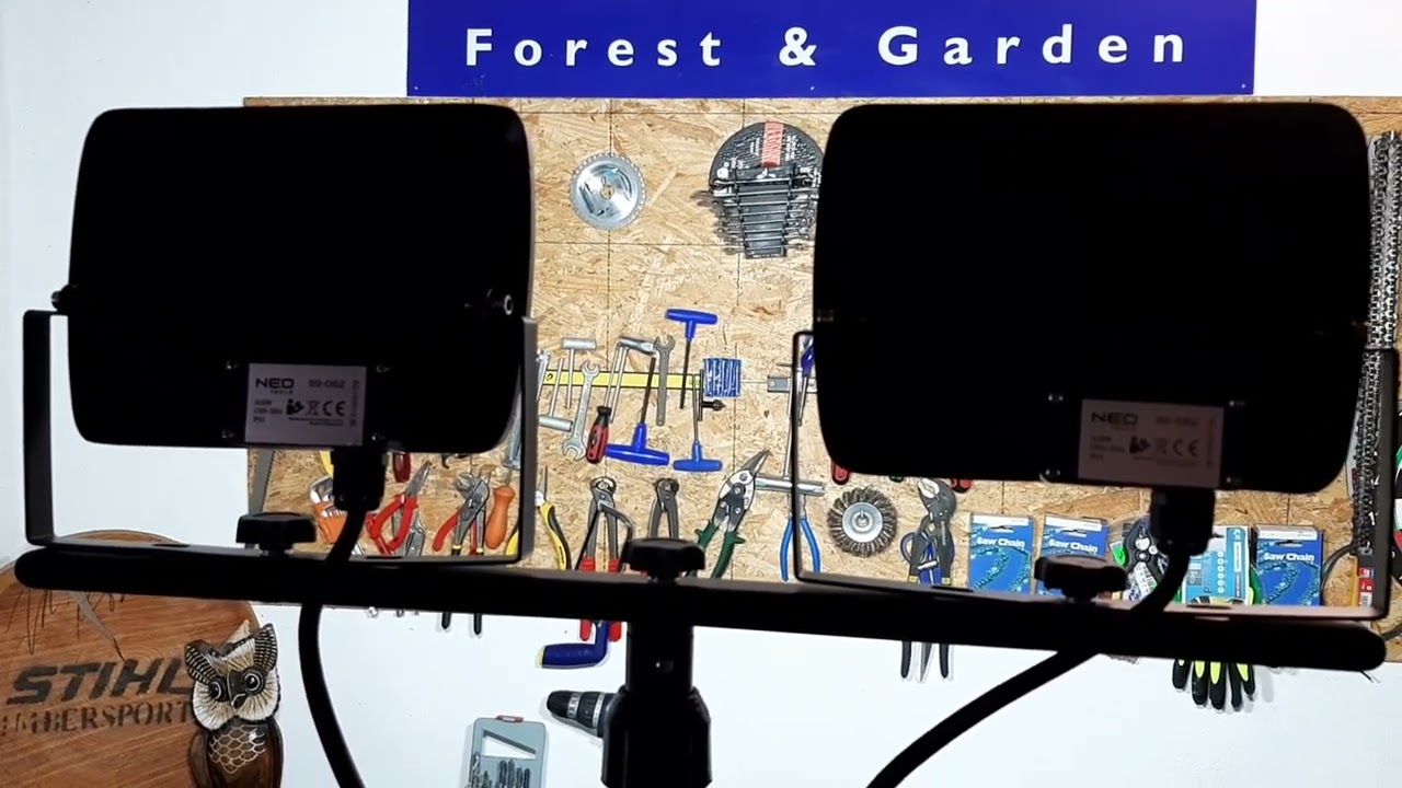 LED Reflektor NEO Tools , Halogen se stativem , pracovní světlo - YouTube