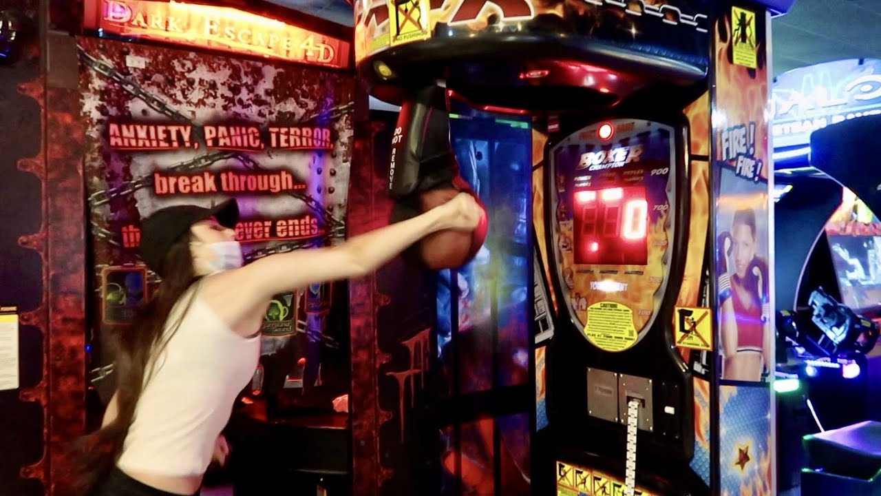 EPIC ARCADE FAIL - YouTube