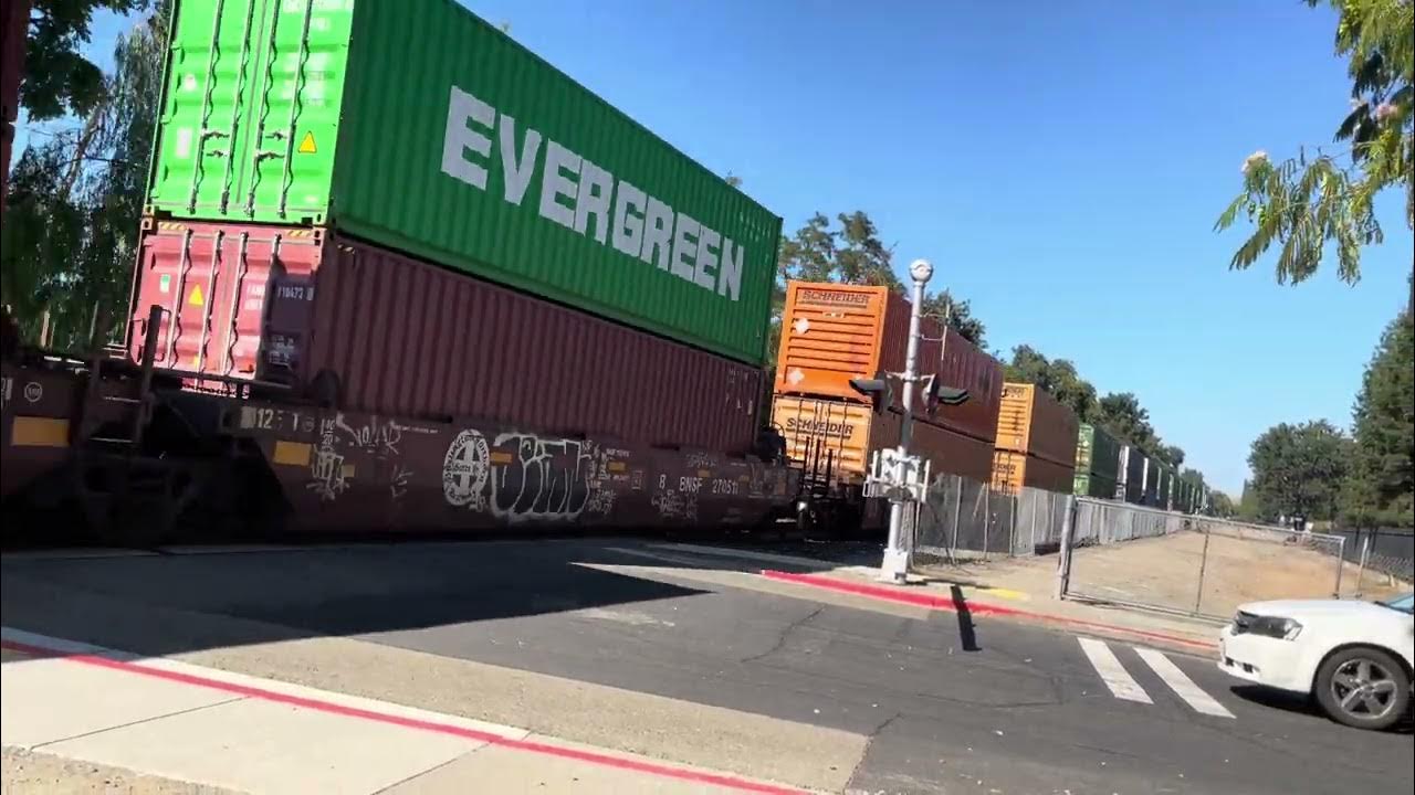 Up 7147 IOANP going through Pleasanton - YouTube