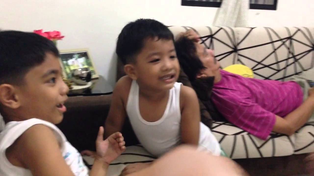 they don't miss each other.. obvious ba?hehe - YouTube