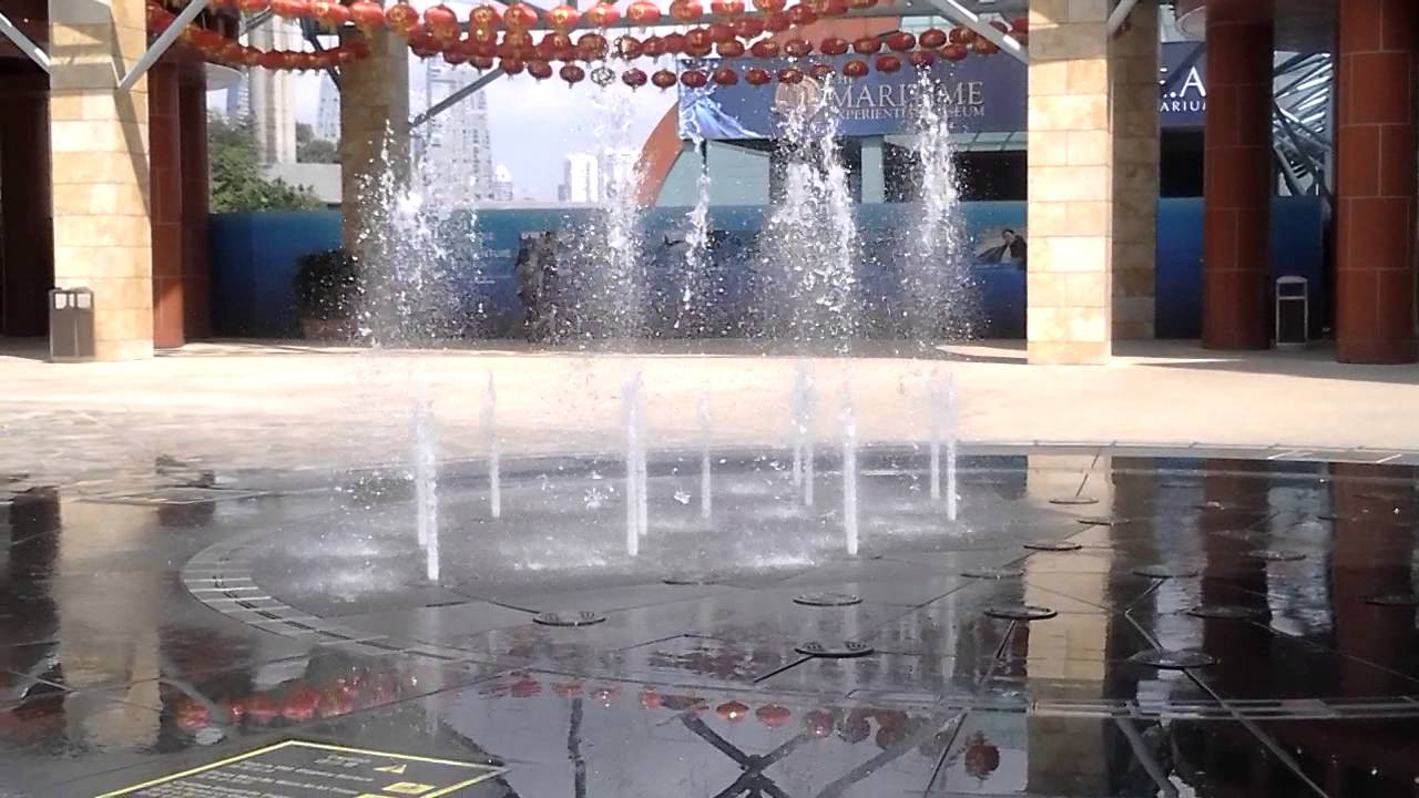 Mini Fountain at Sentosa Island - YouTube