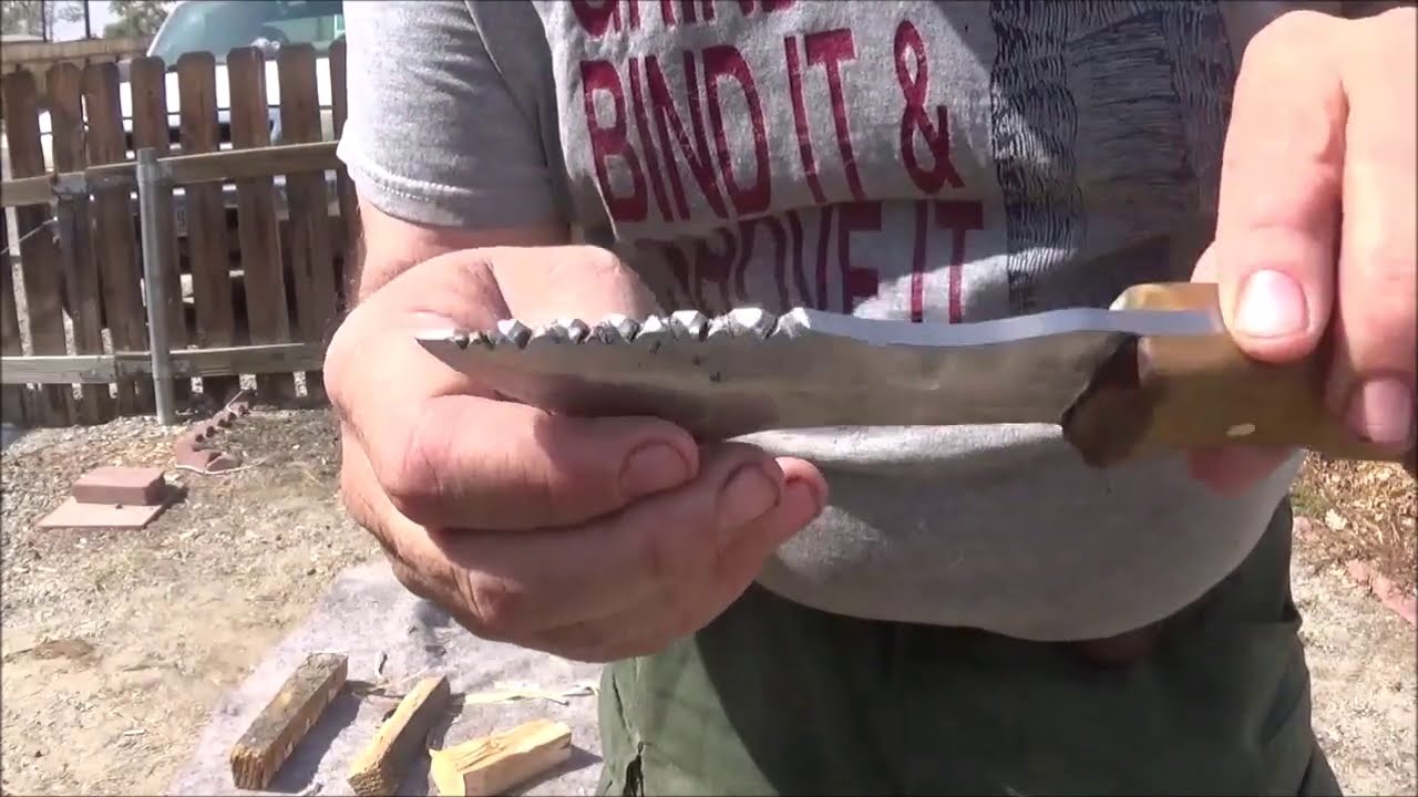 Small Tracker Knife - YouTube