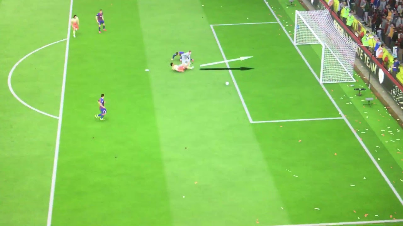 Oblak attempts an almighty dive for a loose ball 😂 | Football ...