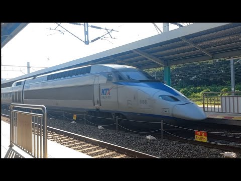 코레일 KTX 서울행 38호기 영등포역 통과 - YouTube