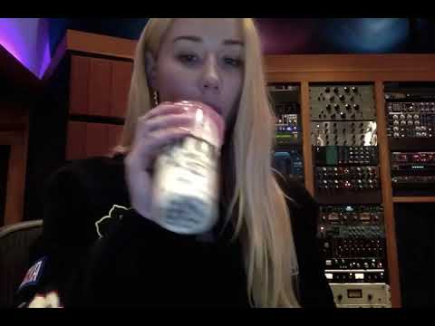 Iggy Azalea - OMG (New Snippet of STS: Surviving The Summer)