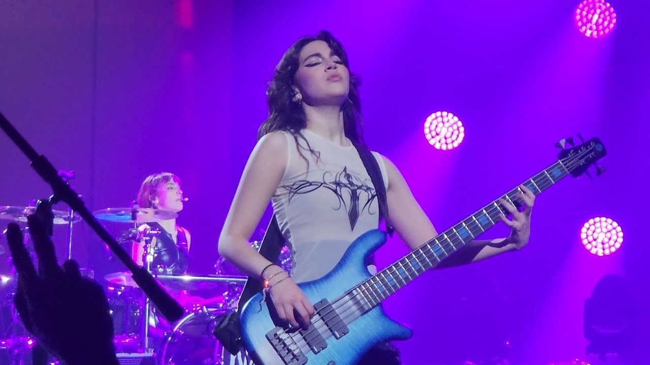 The Warning - EVOLVE Live at Teatro Diana, Guadalajara, México. 10/21 ...