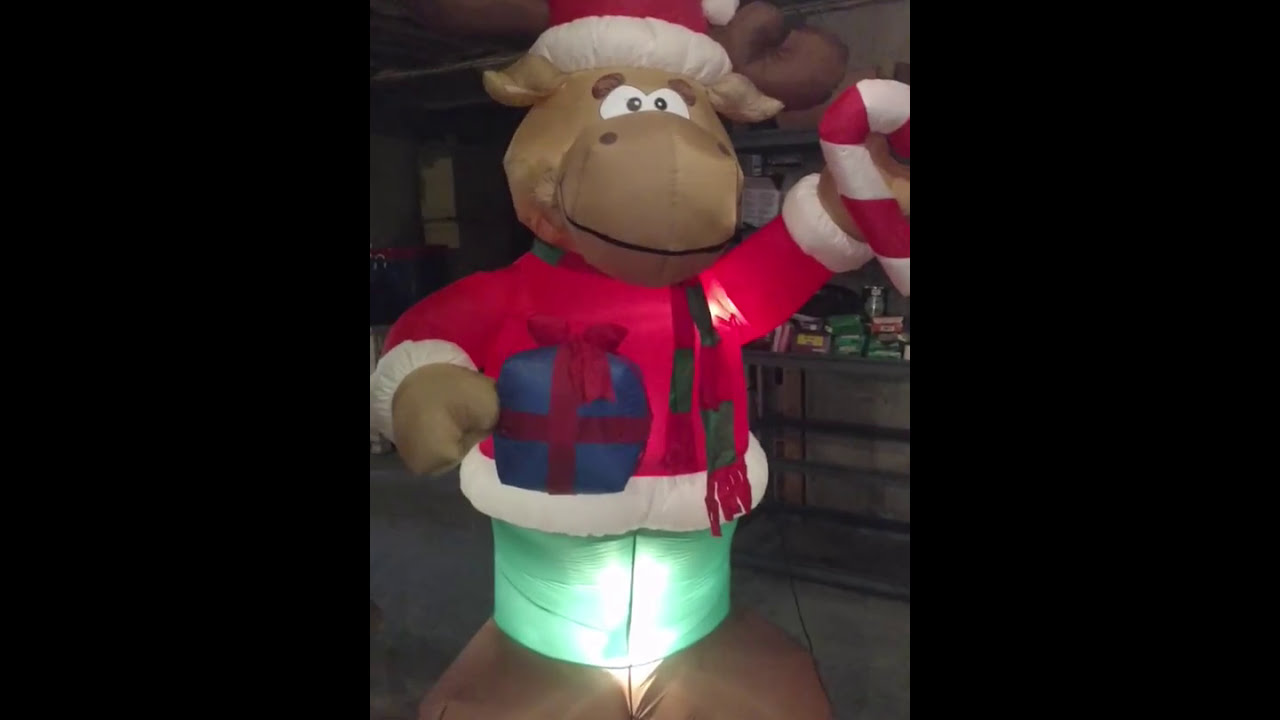 Gemmy 2004 8ft Moose Inflatable Review - YouTube